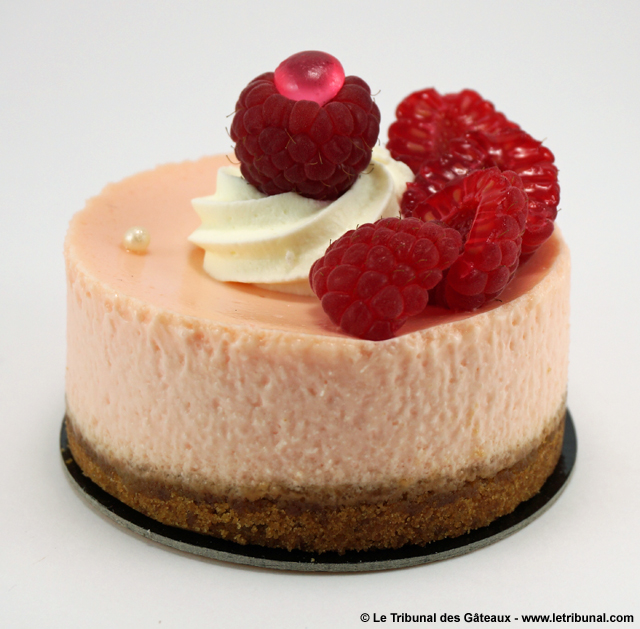 Cheesecake Rose Framboise par She's Cake - LE TRIBUNAL DES GÂTEAUX