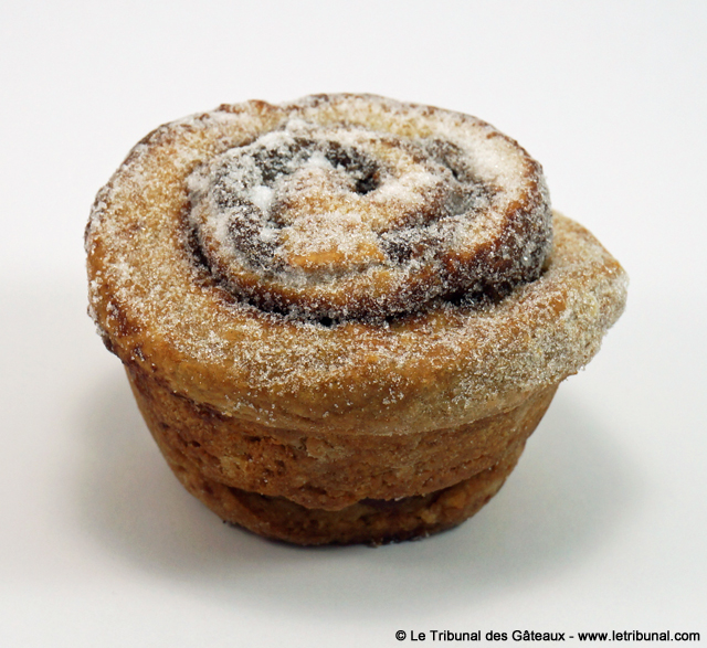 [Londres] Cinnamon Roll par Violet - LE TRIBUNAL DES GÂTEAUX