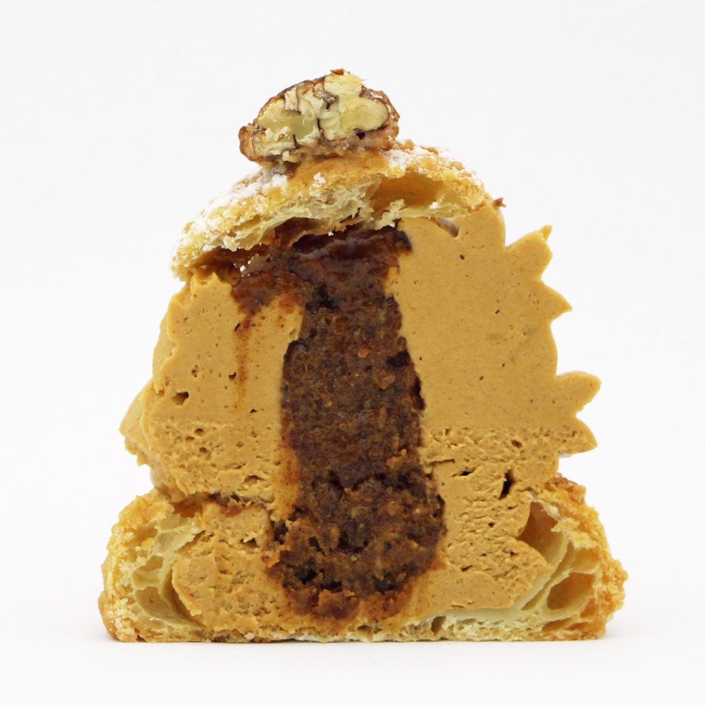 Chou Praliné et Noix de Pécan par Blé Sucré - LE TRIBUNAL DES GÂTEAUX